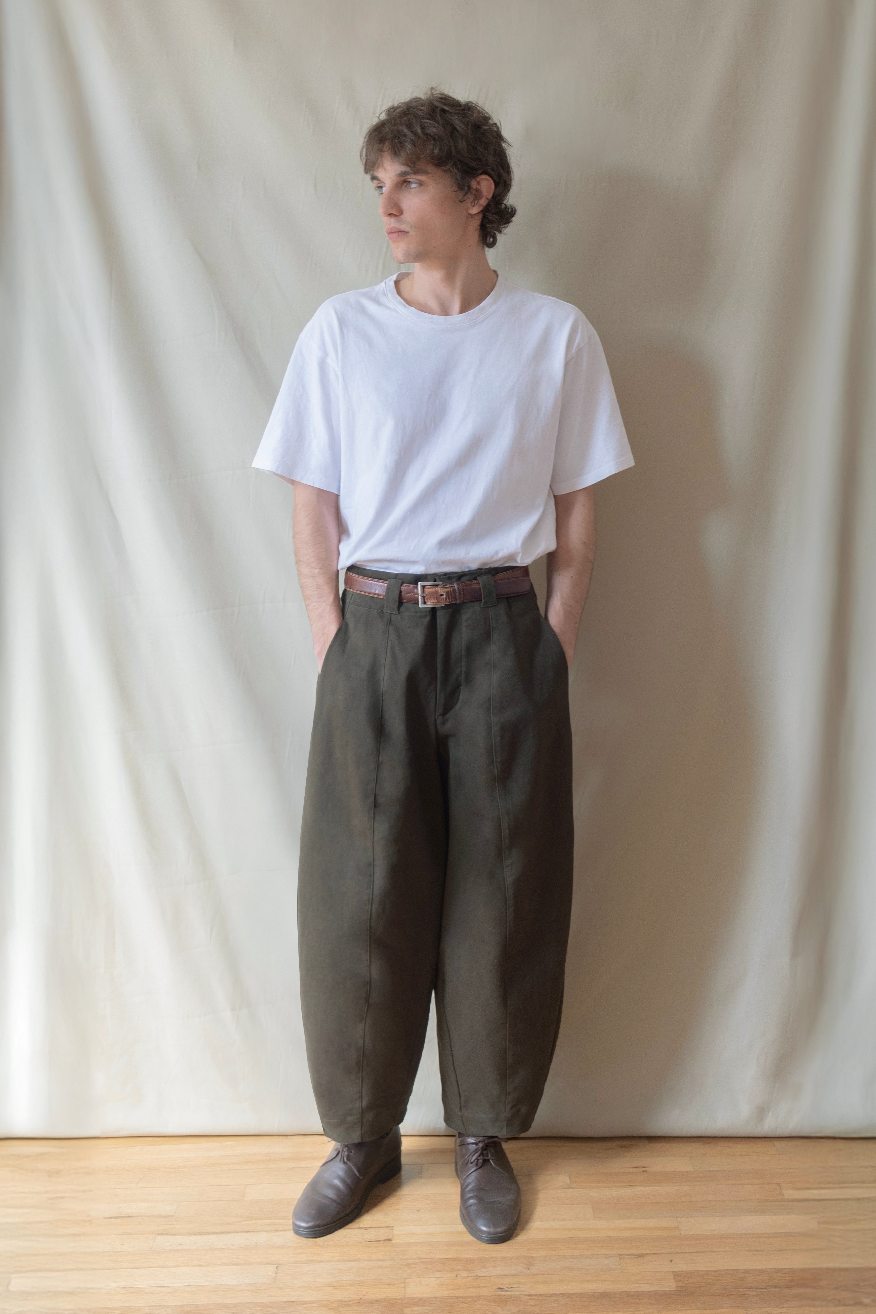 Model 002 ― Deep Olive – Revés